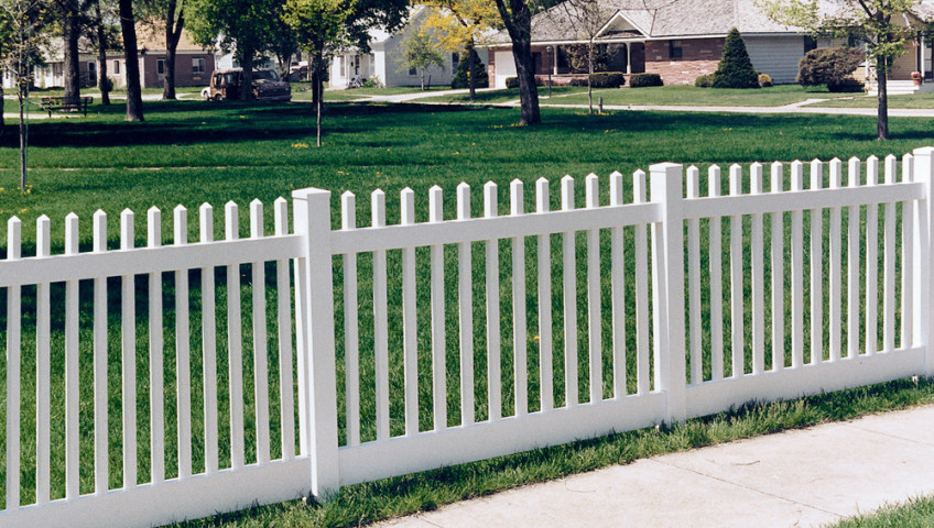 What Is A Neighbour Friendly Fence - Design Talk